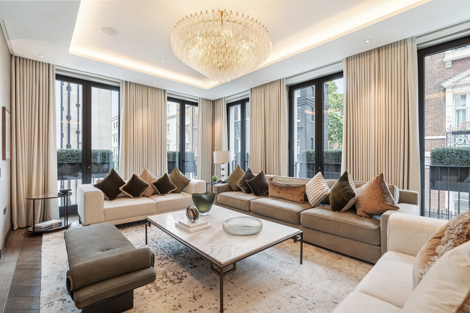 Flat for Rent in South Audley Street: Four bedroom apartment with an abundance of space and ...